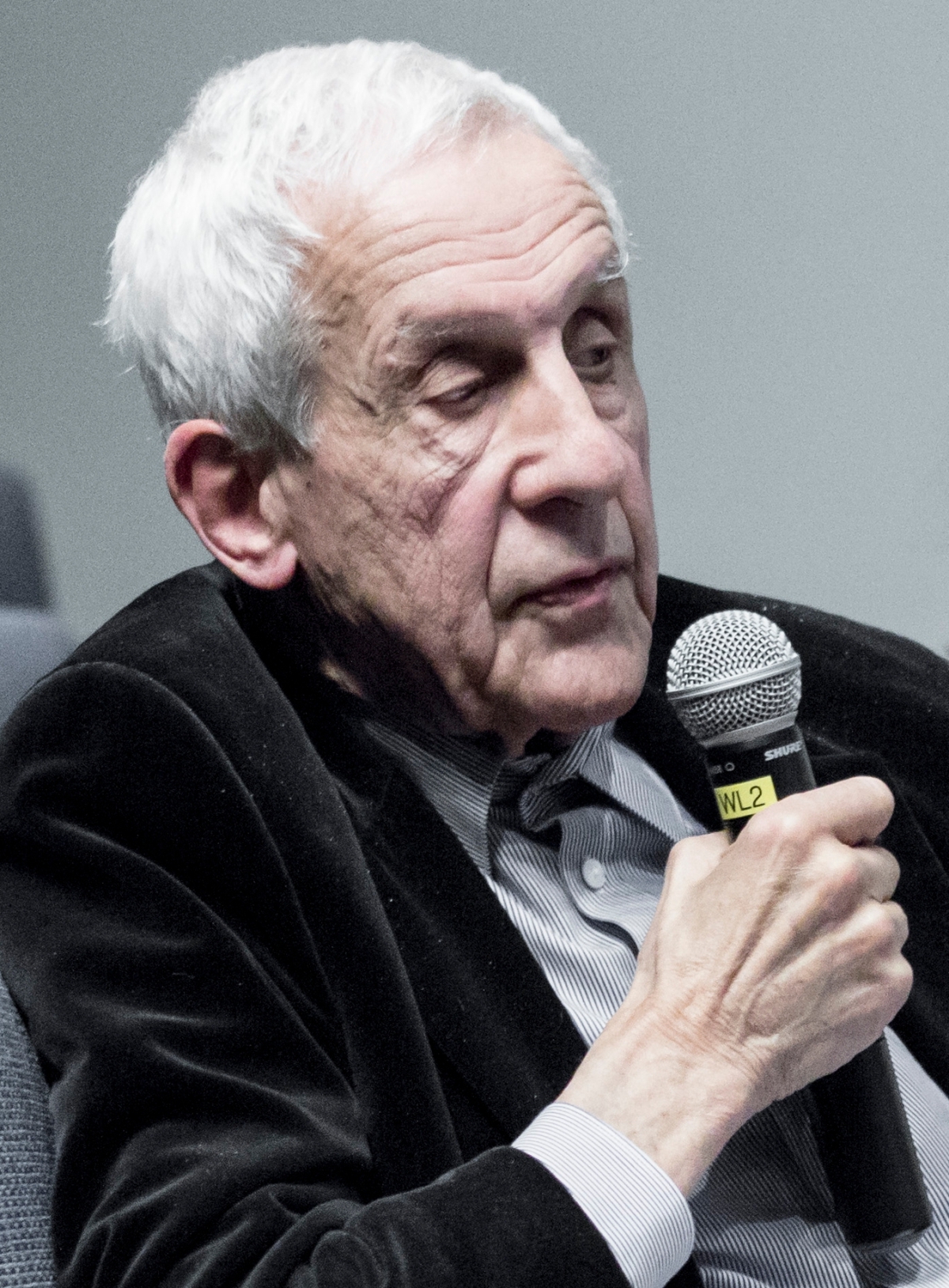 Menschen - Roland Ostertag und Kenneth Frampton - DBZ