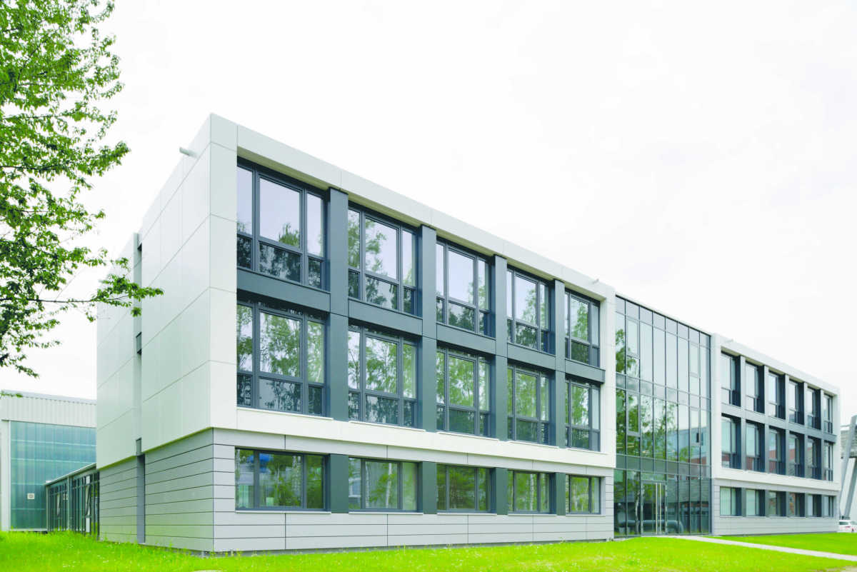 Büro- und Werkstattgebäude DLR, Köln - Deutsche BauZeitschrift