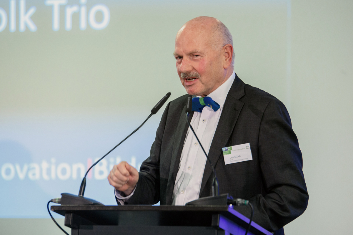 50 JAHRE BAKA - Deutsche BauZeitschrift