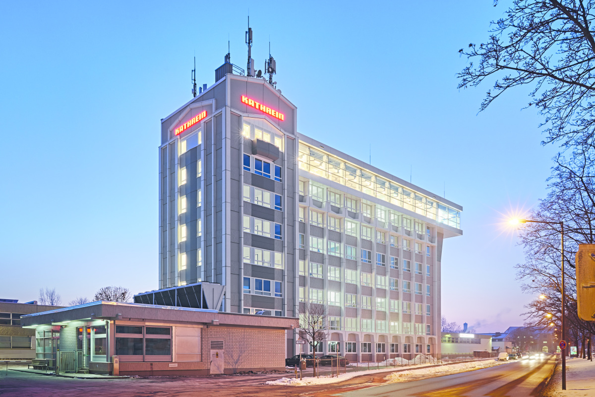 Firmenzentrale Kathrein, Rosenheim - Deutsche BauZeitschrift