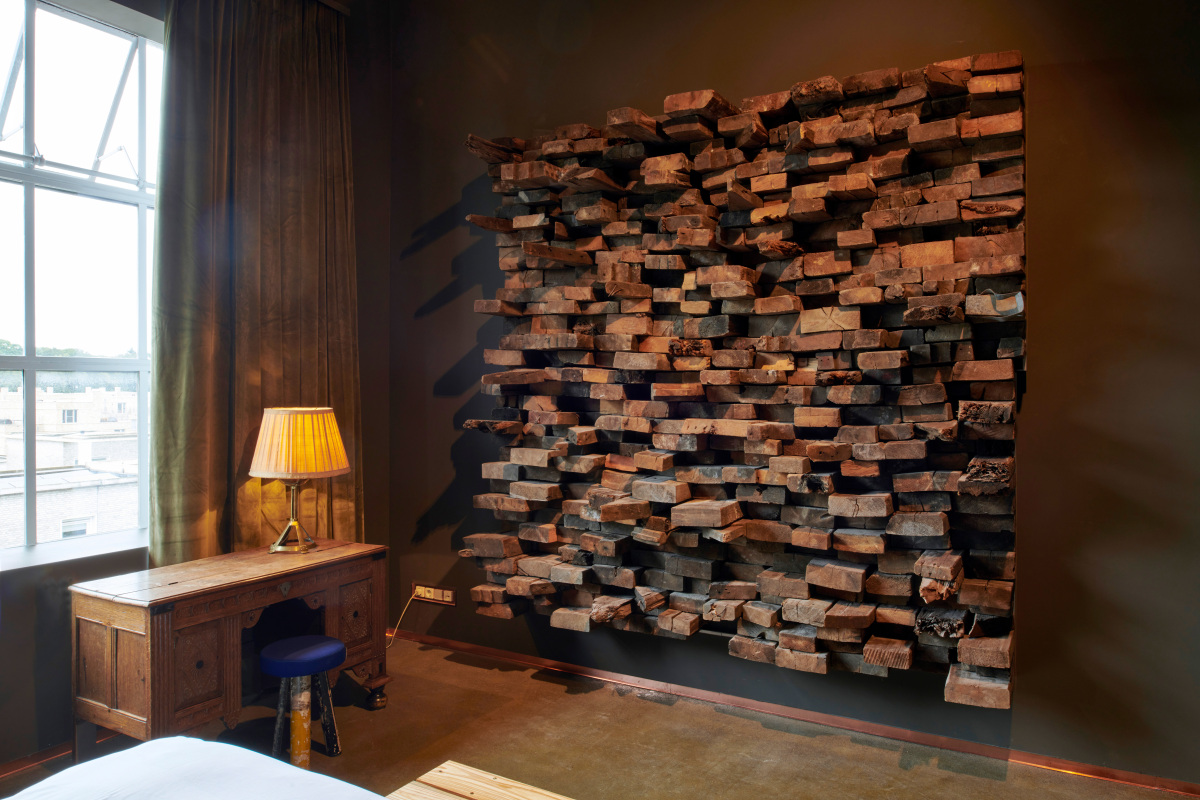 Piet Hein Eek Hotel, Eindhoven/NL - Deutsche BauZeitschrift - die ...