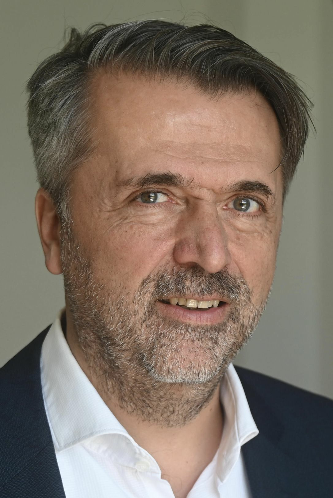 Wirkung von Fassaden auf die Stadt - Deutsche BauZeitschrift – die ...