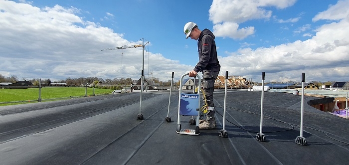 Nachhaltige Flachdachsanierung mit EPDM-Planen - Deutsche ...