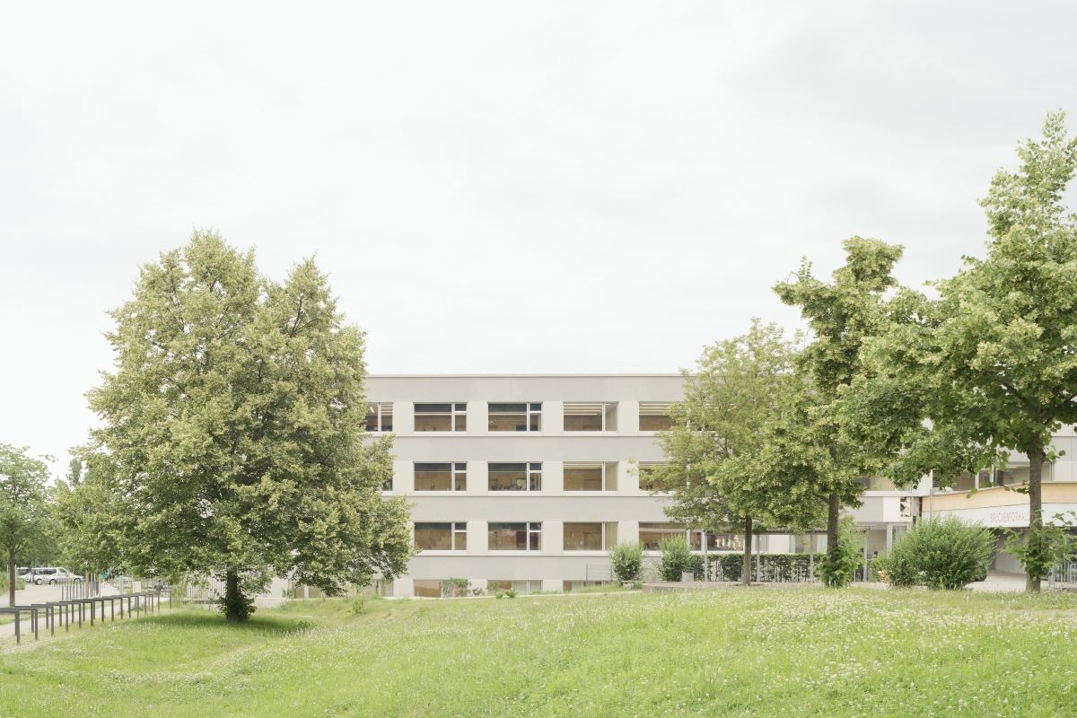 Realschule Gerlingen - Deutsche BauZeitschrift – die ...
