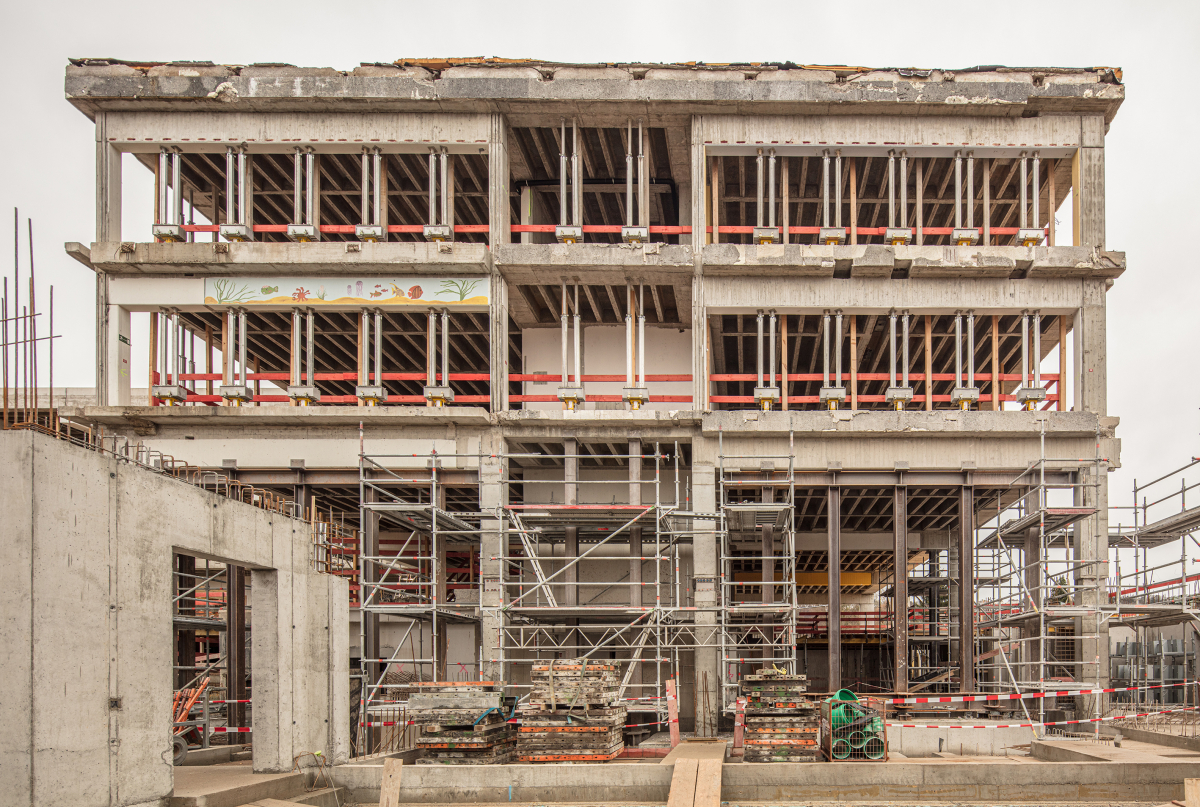 Realschule Gerlingen - Deutsche BauZeitschrift – die ...